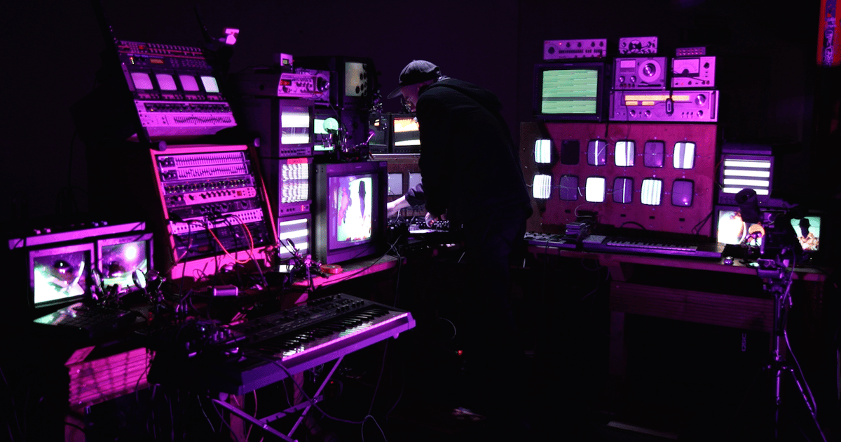 Through The Wire: Nitin Lachhani - BOILER ROOM