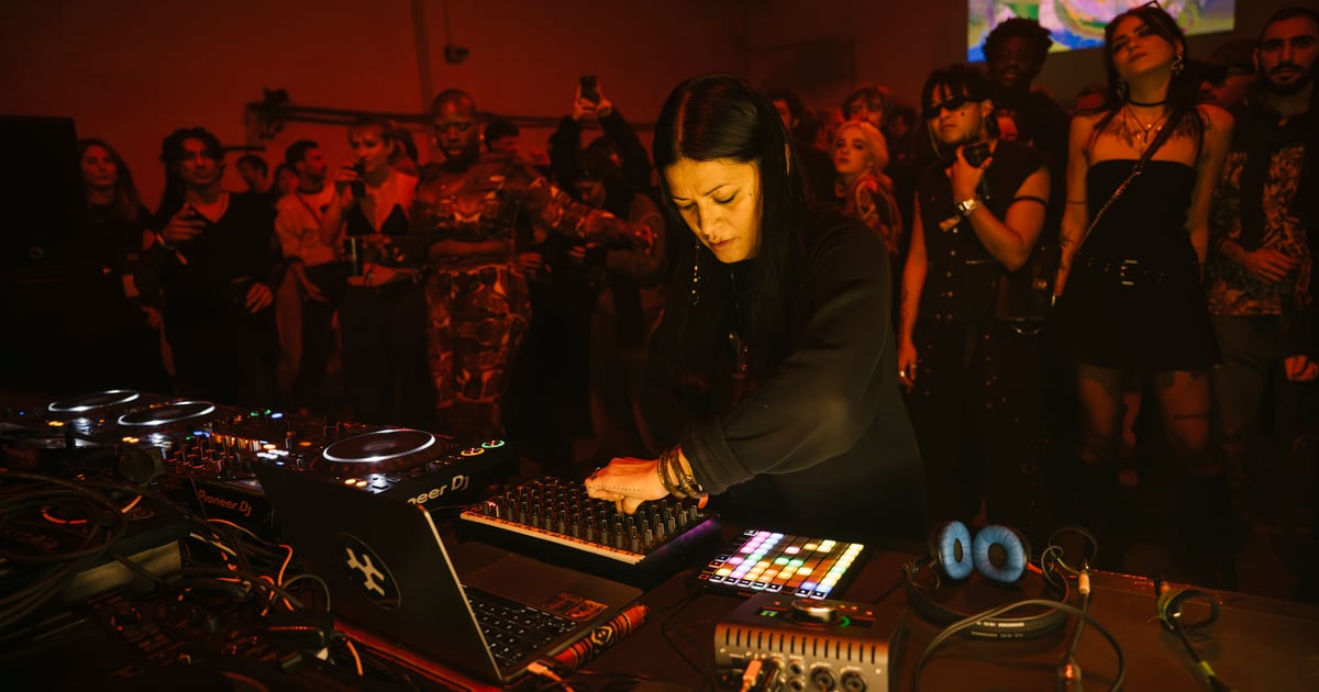 Azu Tiwaline - BOILER ROOM Azu Tiwaline - BOILER ROOM