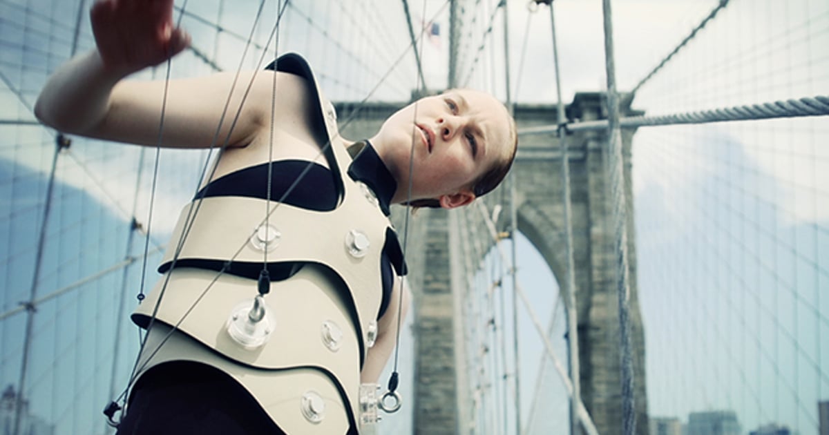 Queen Mary University of London: ‘Human Harp’ - 4:3